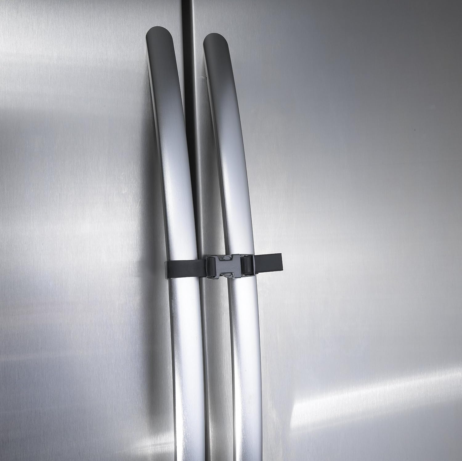 Parent Units Double Door Fridge Guard, Black Strap – BigaMart