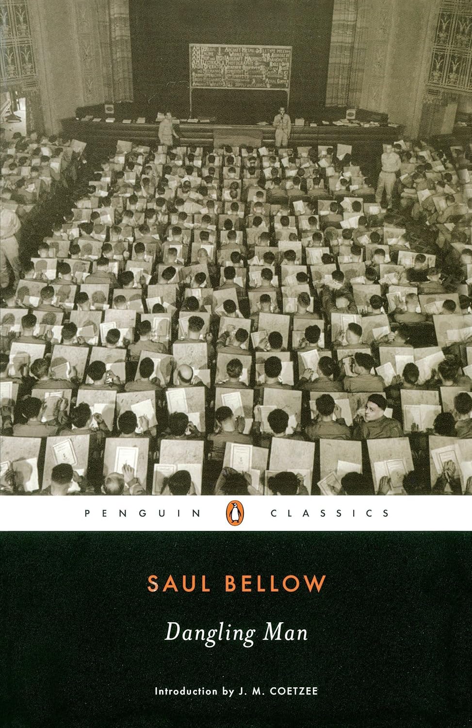 Amazon.com: Dangling Man (Penguin Classics): 9780143039877: Bellow ...