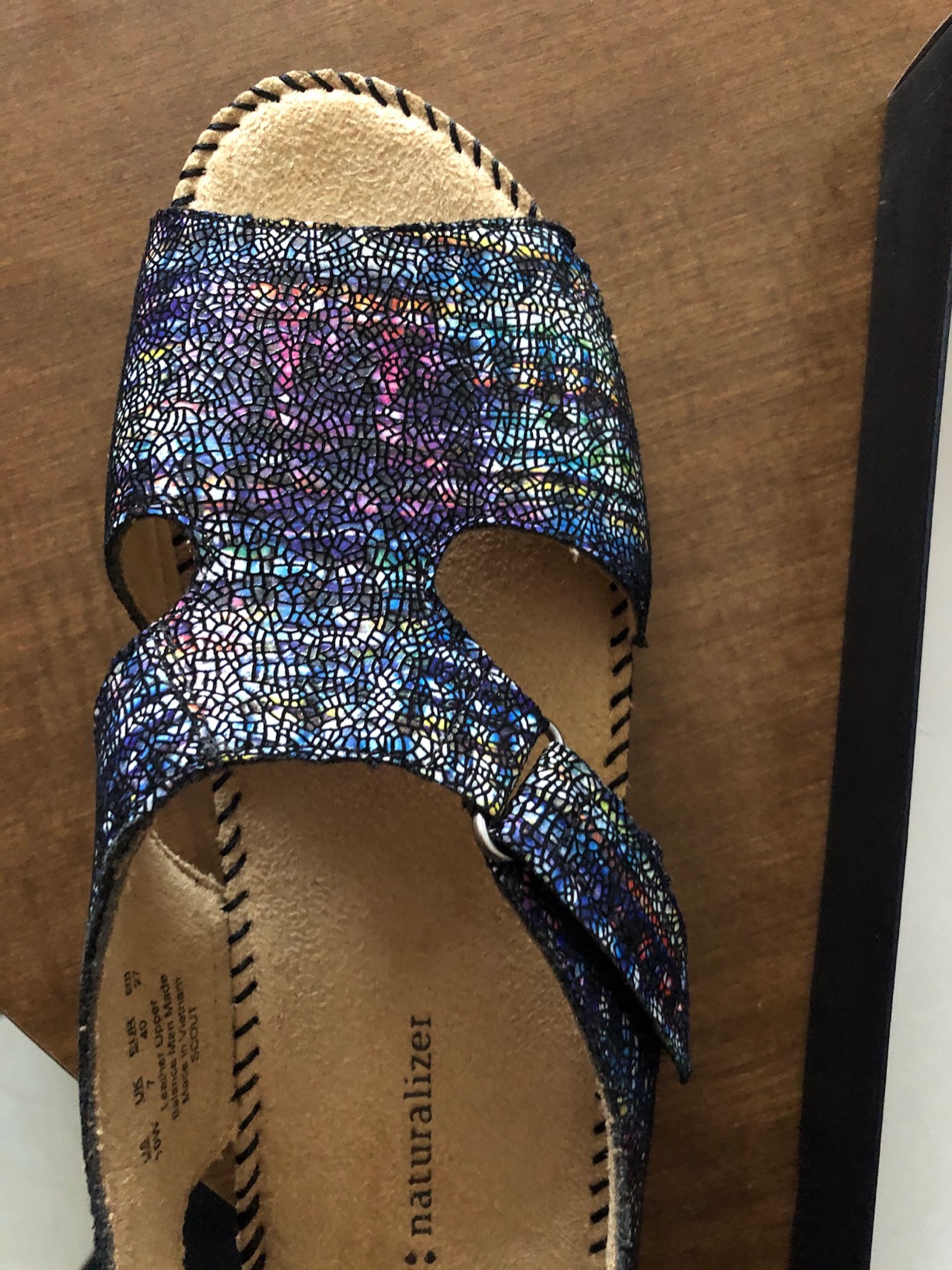 Amazon.com | Naturalizer Women's, Scout Sandal | Flats