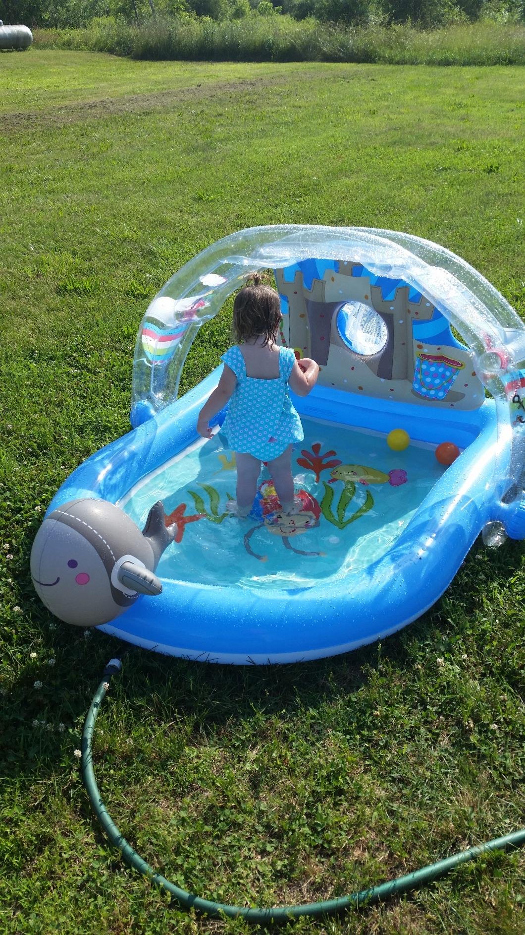 Amazon.com: Intex Summer Lovin' Beach Play Center Pool, 67" x 59" x 32 ...