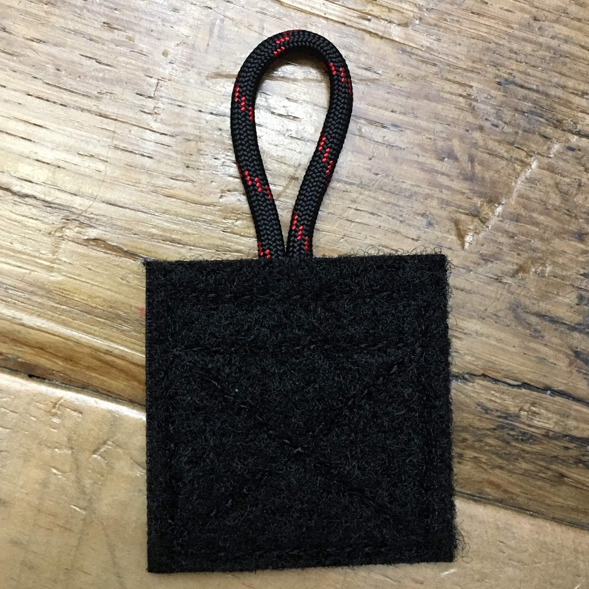 Amazon.com: THE MIC LOOP Micro - Keeps Portable Radio Mic in Place for ...