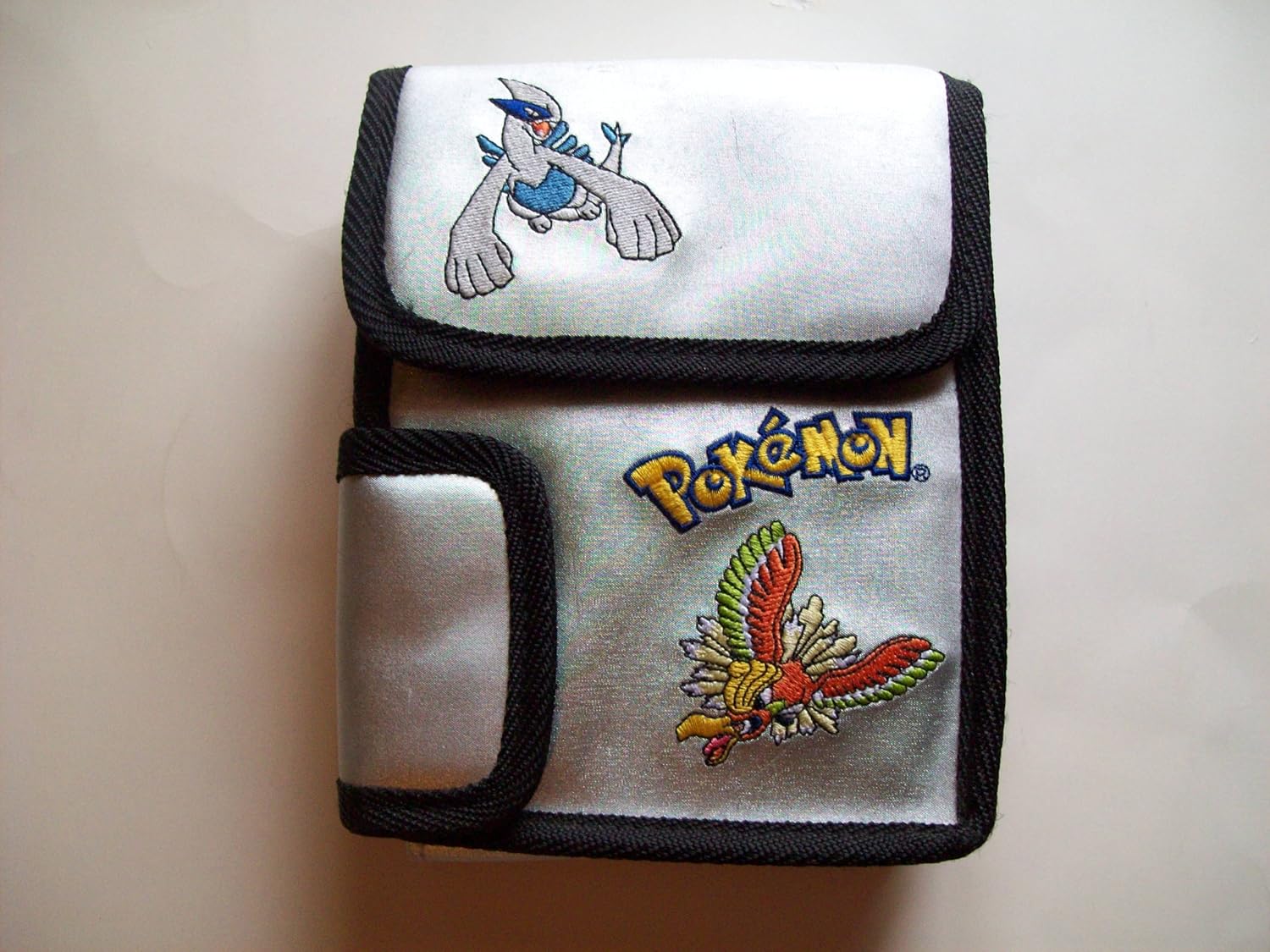 Amazon.com: Pokemon Game Boy Color Carrying Case (silver) : Video Games