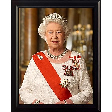 Amazon.com: Queen Elizabeth II 8x10 Framed Photo: Photographs