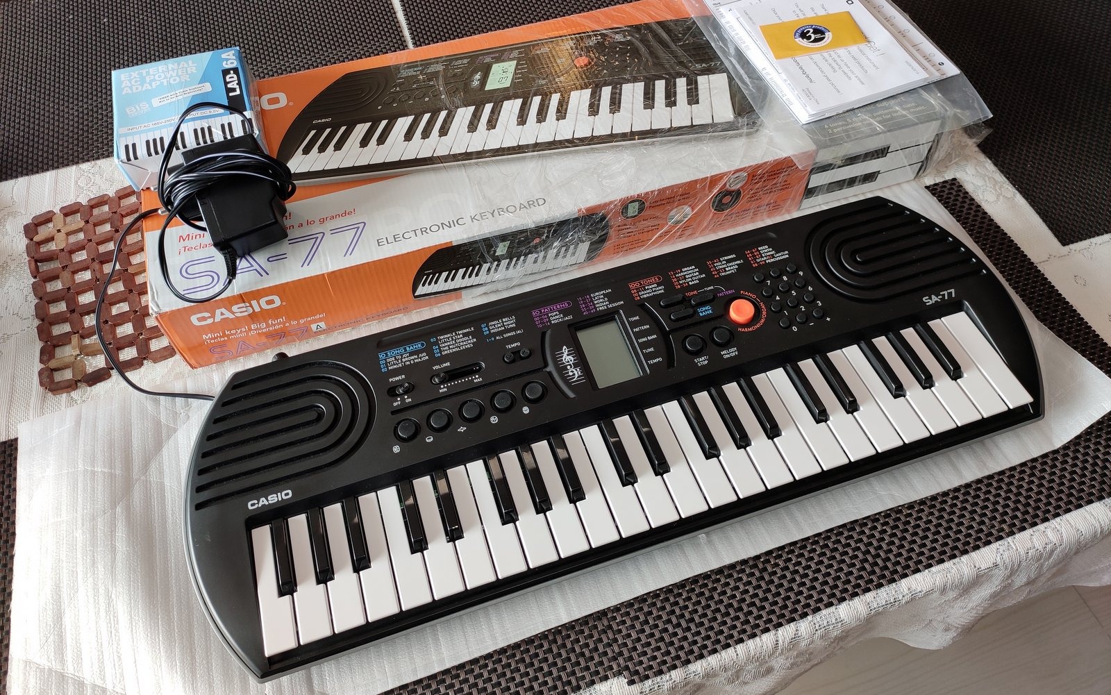 Casio SA-77 44 Mini Keys Keyboard with Piano tones, Black : Amazon.in ...