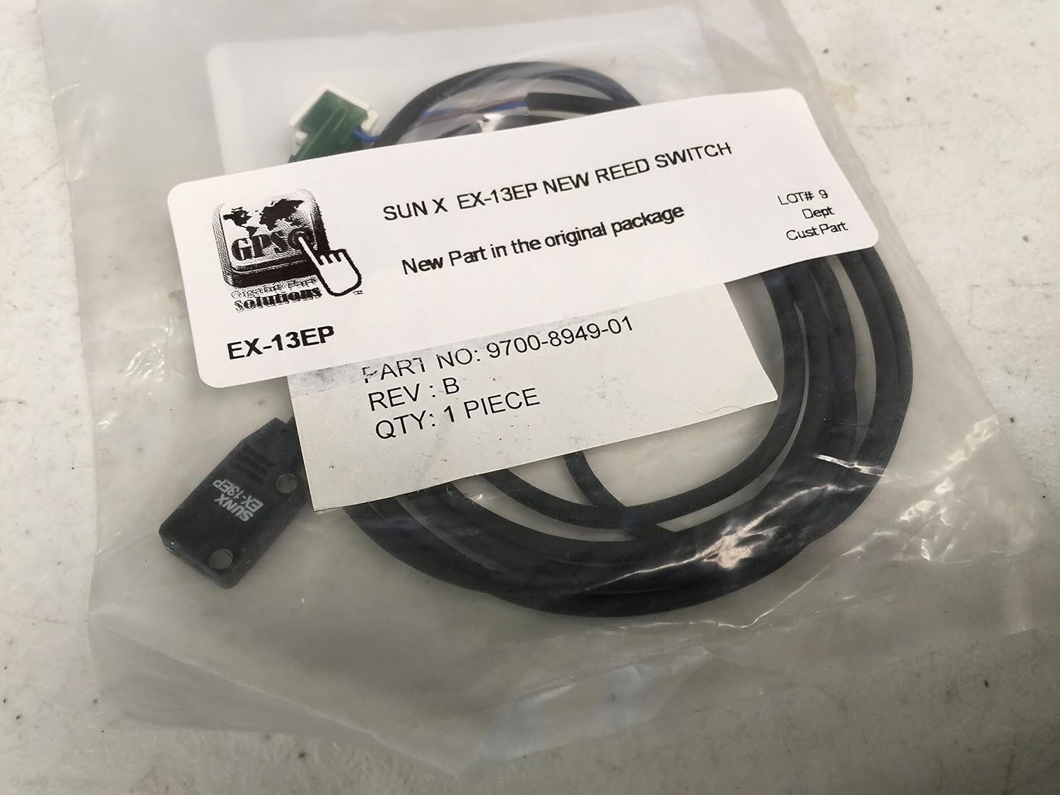 SUNX EX-13EP PHOTOELECTRIC SENSORNEW NO BOX: Amazon.com: Industrial ...