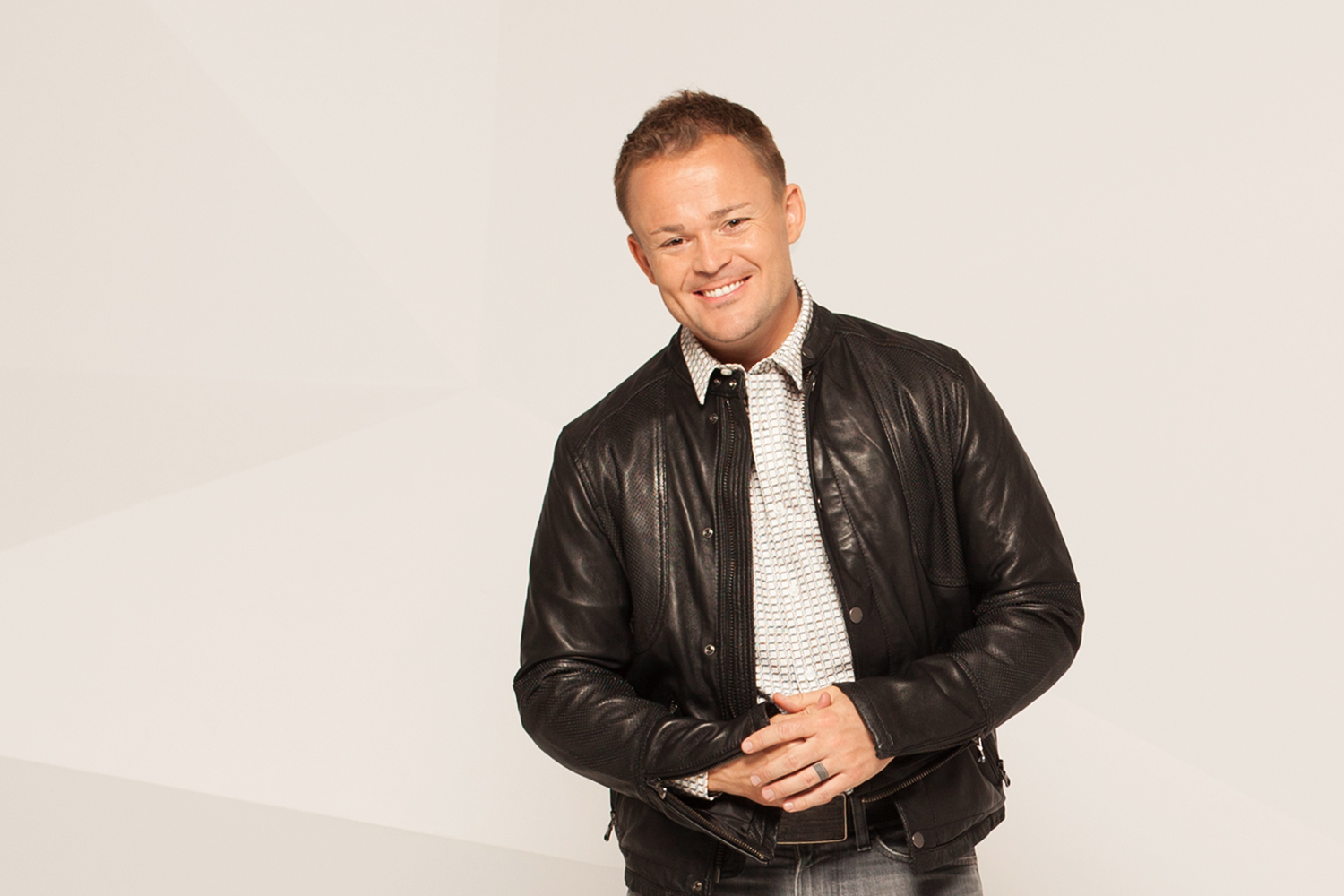 Amazon.com: Nick Hall: books, biography, latest update