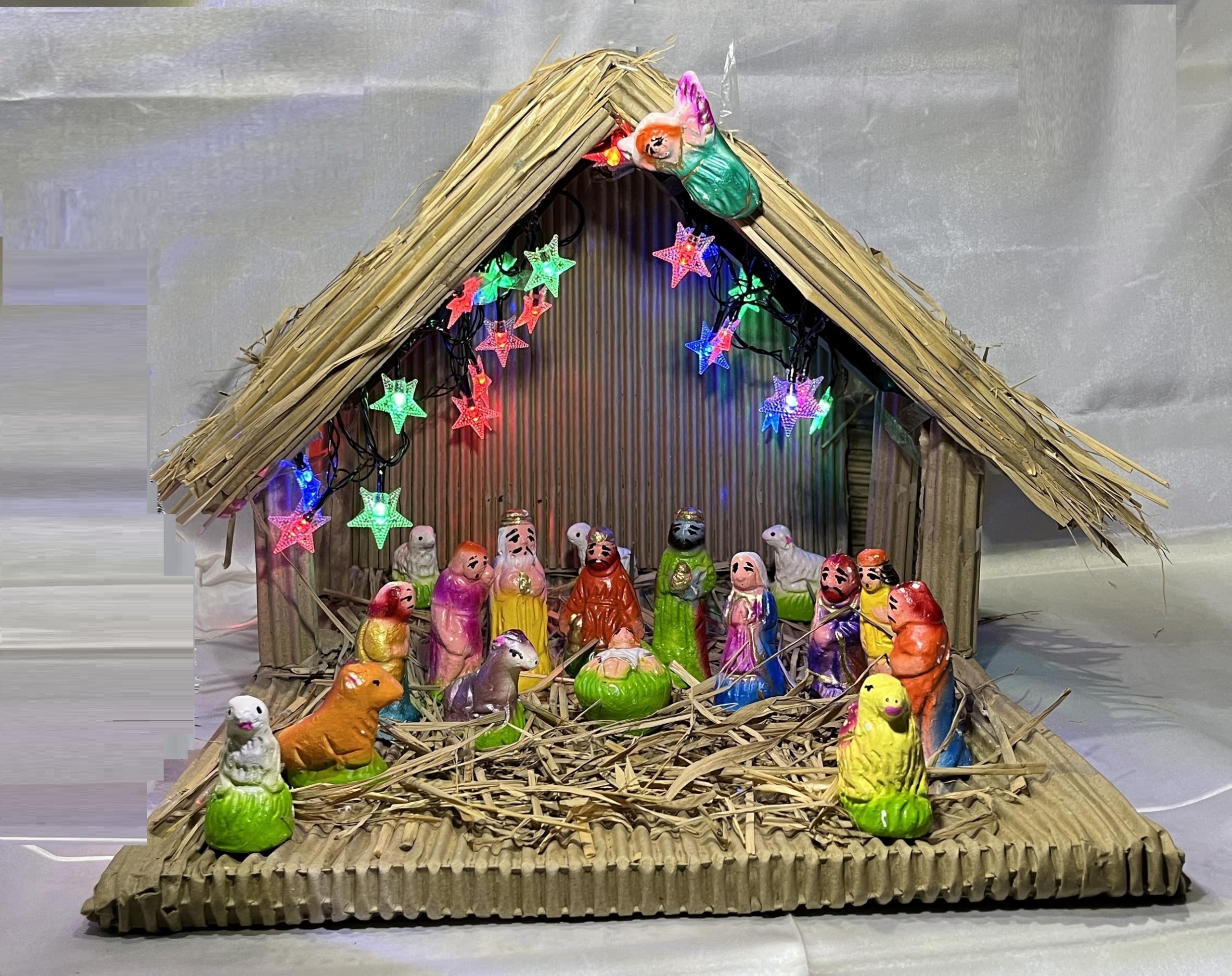 Buy Xmas Nativity Crib Set with Baby Jesus Idols & Star Hanging Light ...