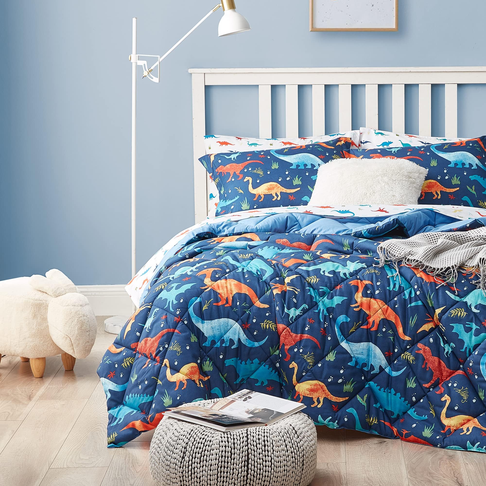 Amazon.com: Kids Zone Dinosaurs Quilted Bedspread Set for Boys/Teens ...