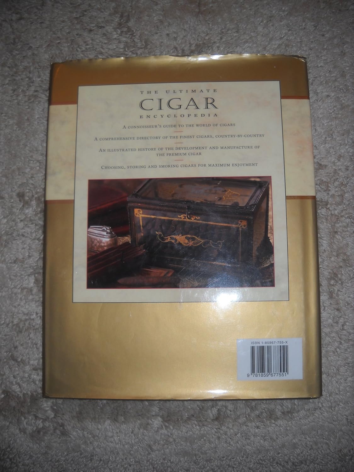 The Ultimate Cigar Encyclopedia: Holland, Julian: 9781859677551: Amazon ...