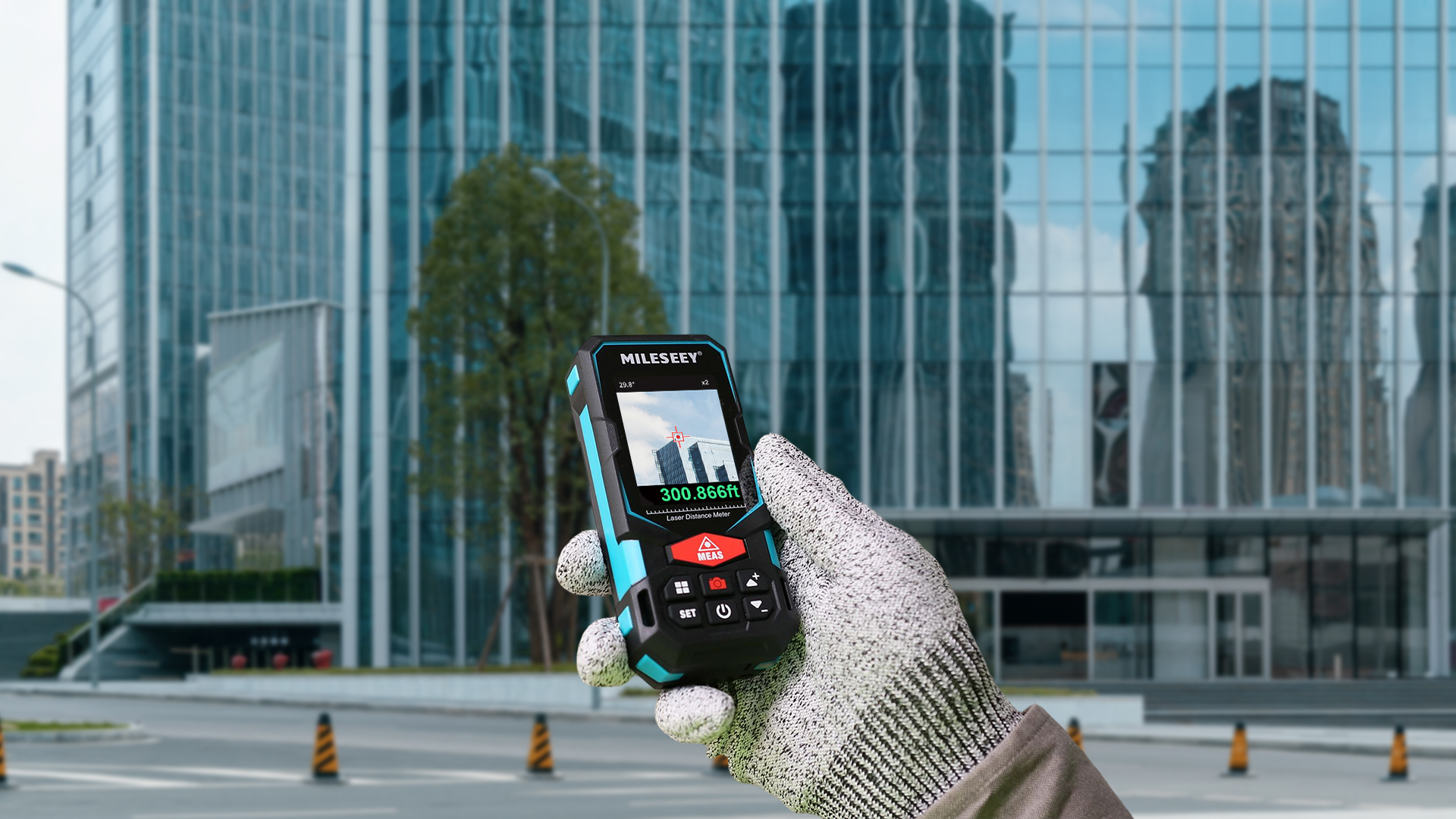 Watch MILESEEY S7 Laser distance meter with pointfinder camera on ...