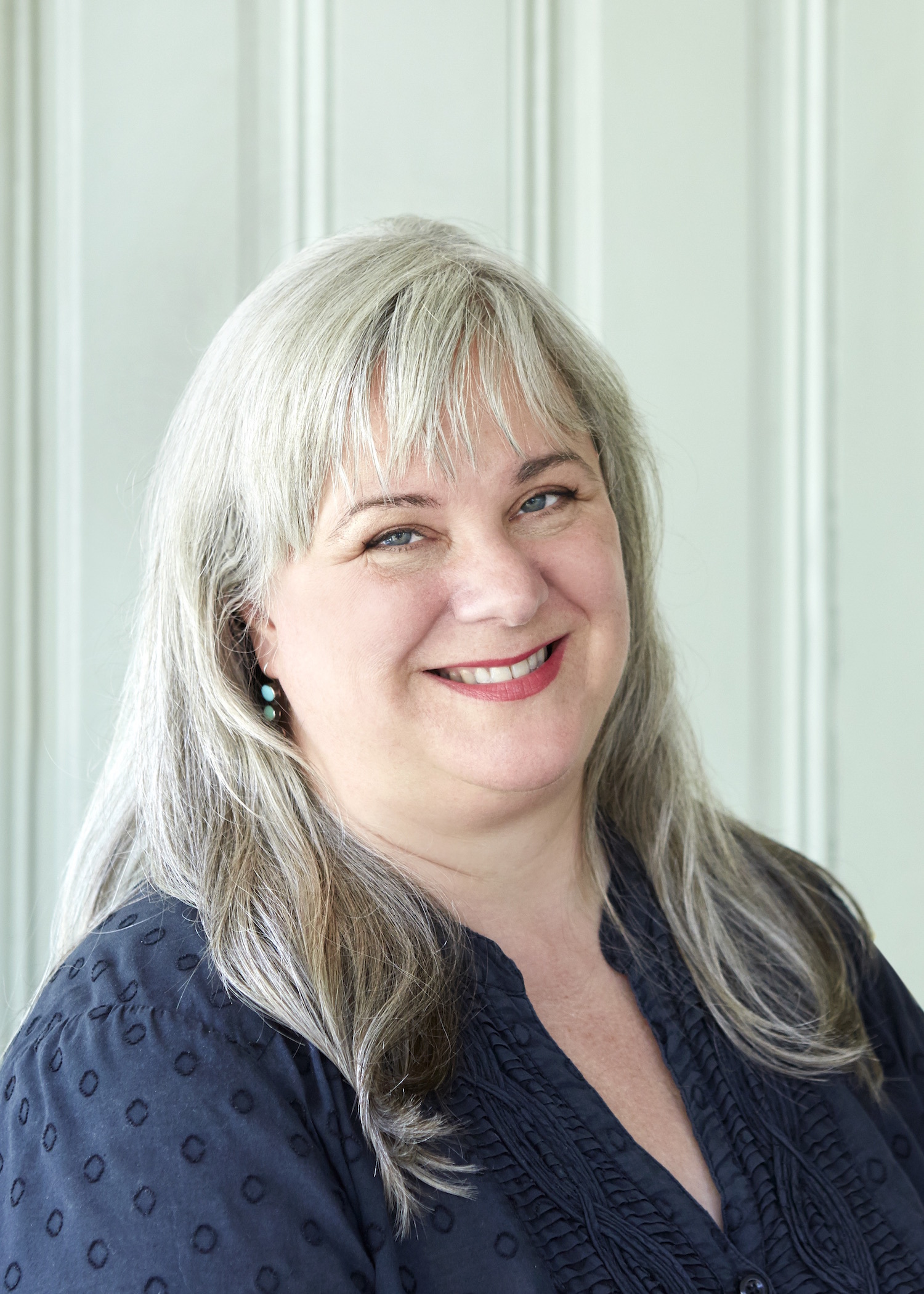 Amazon.com: Dana Velden: books, biography, latest update