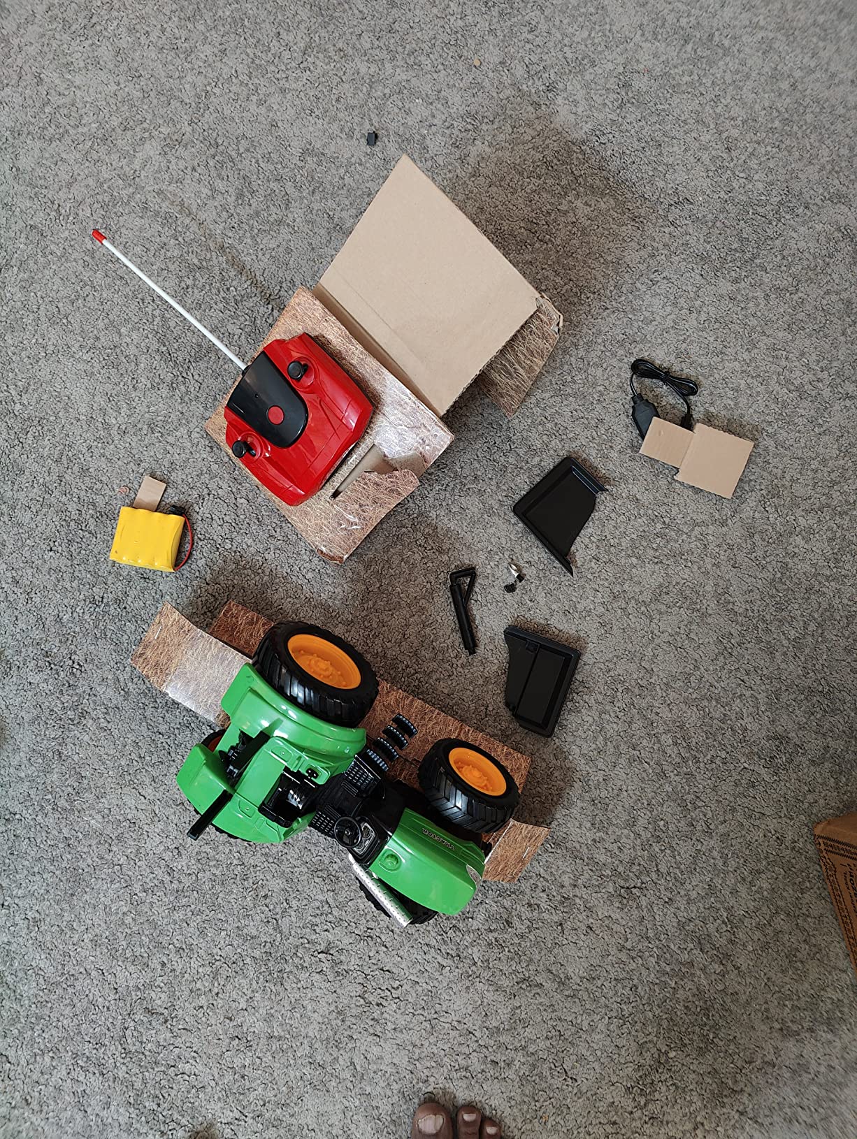 Smartcraft Remote Control RC Farm Tractor Toy Harvest Expert Tractor ...