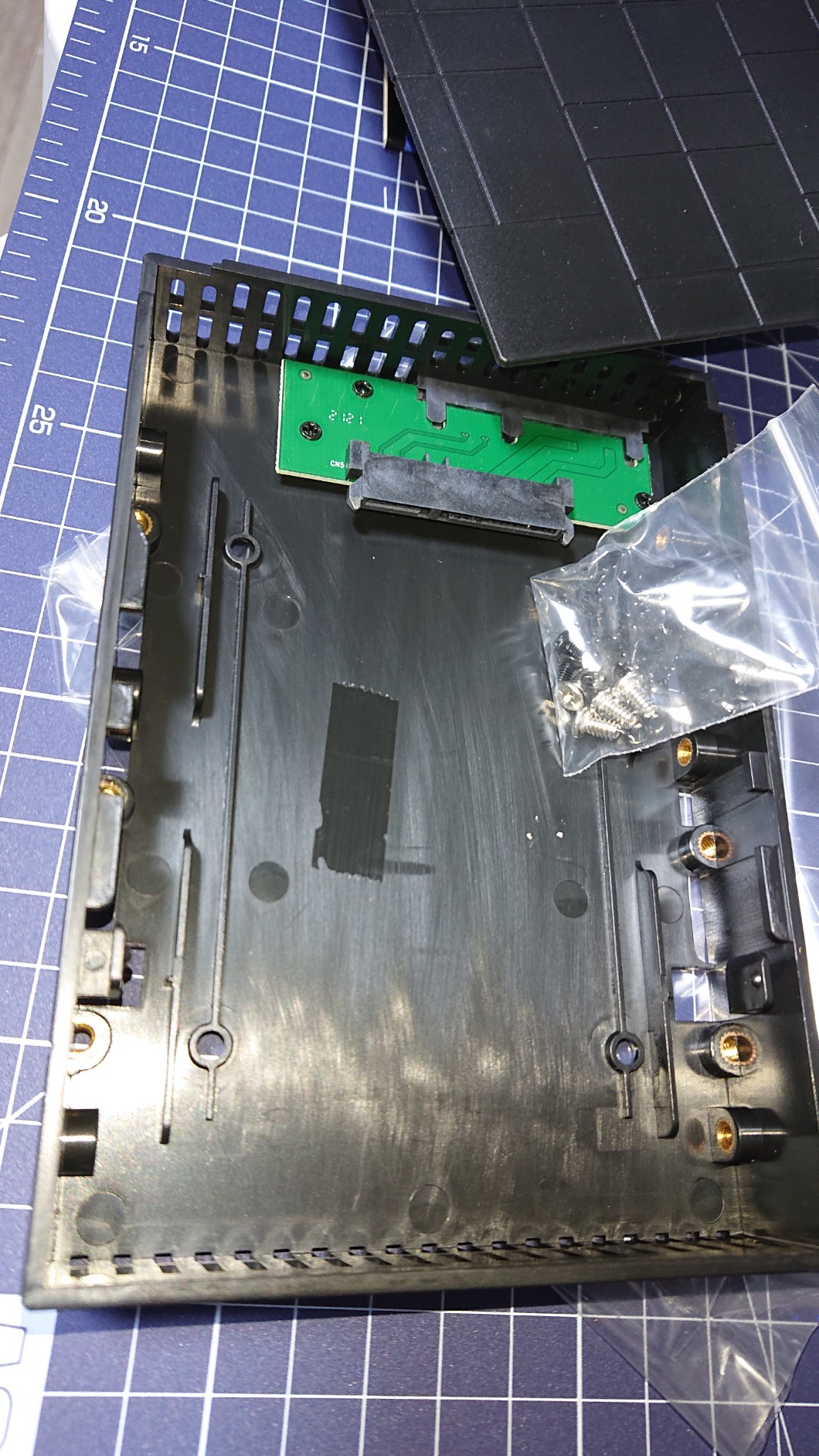 Amazon | アイネックス 2.5インチSSD/HDD変換マウンタ HDM-46 | アイネックス(AINEX) | パソコン用ネジ 通販