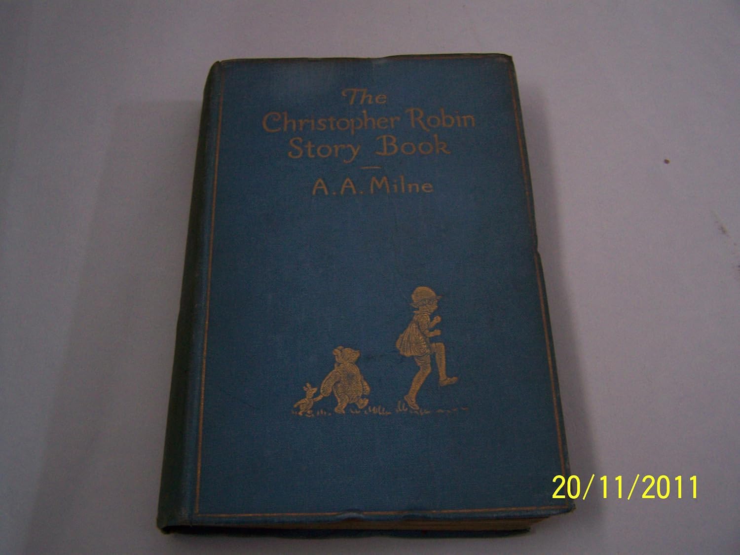 Christopher Robin Story Book: A.A. Milne: Amazon.com: Books