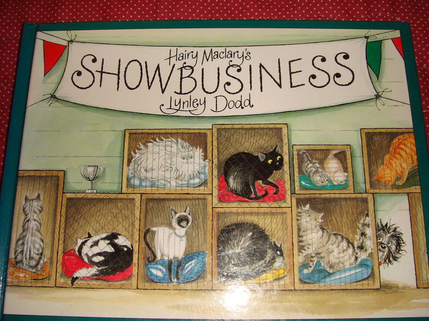 Hairy Maclary's Show Business: Lynley Dodd: Amazon.com: Books