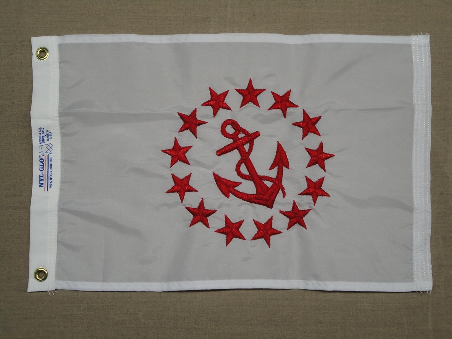 Amazon.com : Annin Flagmakers Rear Commodore Flag 12X18 : Outdoor Flags ...