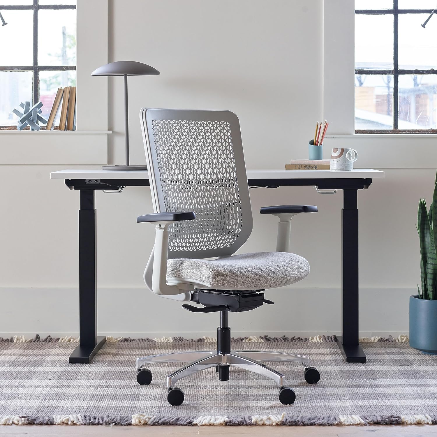 Amazon.com: Genus Elastomer Chair - Ergonomic Task Chair, Carpet ...