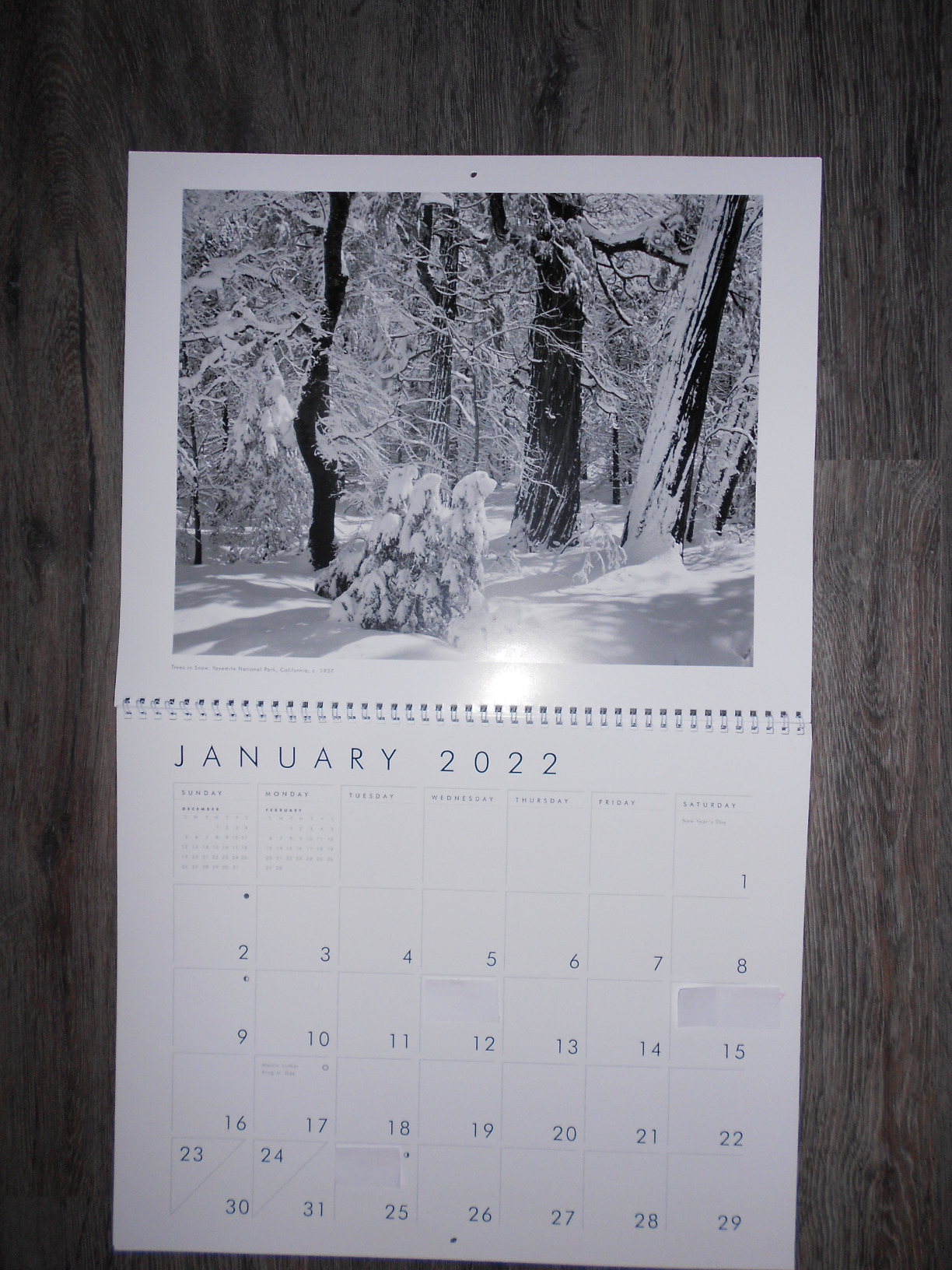 Amazon.com: Ansel Adams 2021 Wall Calendar: 9780316420983: Adams, Ansel ...