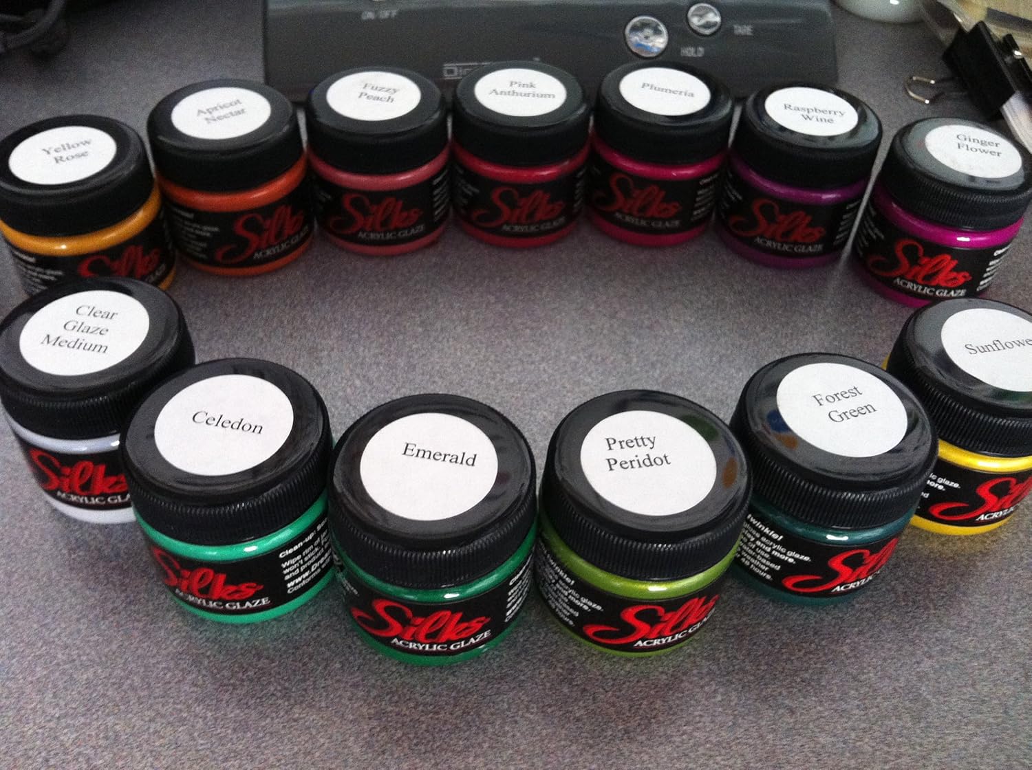 Luminarte Silks Bundle 1 with 13 pots of assorted color by Splash of ...
