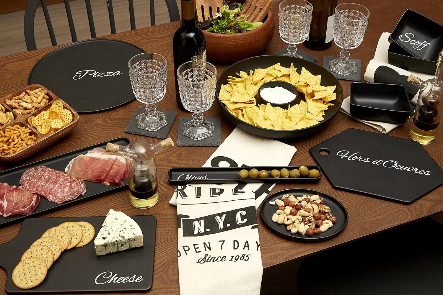 Premier Housewares Pizza Plates Pizza Plate Matte Black Stoneware Pizza ...