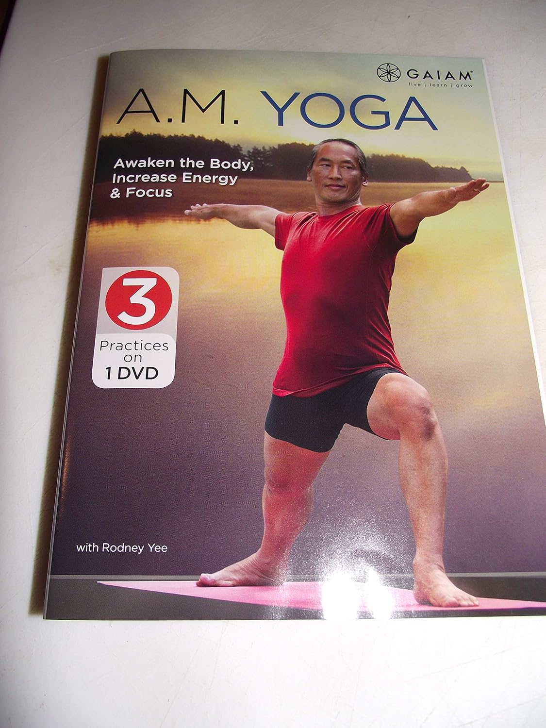 Amazon.com: Rodney Yee - AM Yoga - Awaken The Body Increase Energy ...