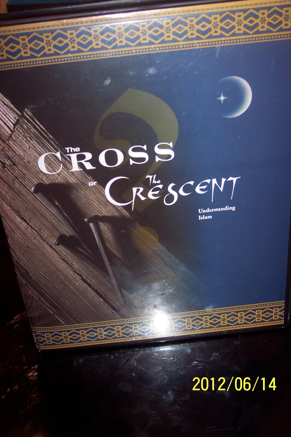 Amazon.com: The Cross and the Crescent - Understanding Islam : North ...