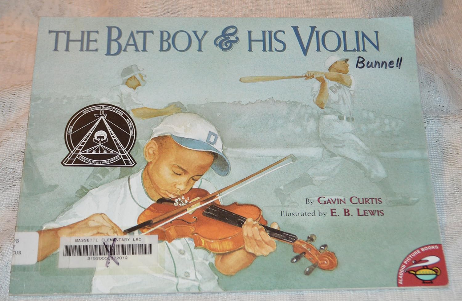 Amazon | The Bat Boy and His Violin (Aladdin Picture Books) | Curtis ...