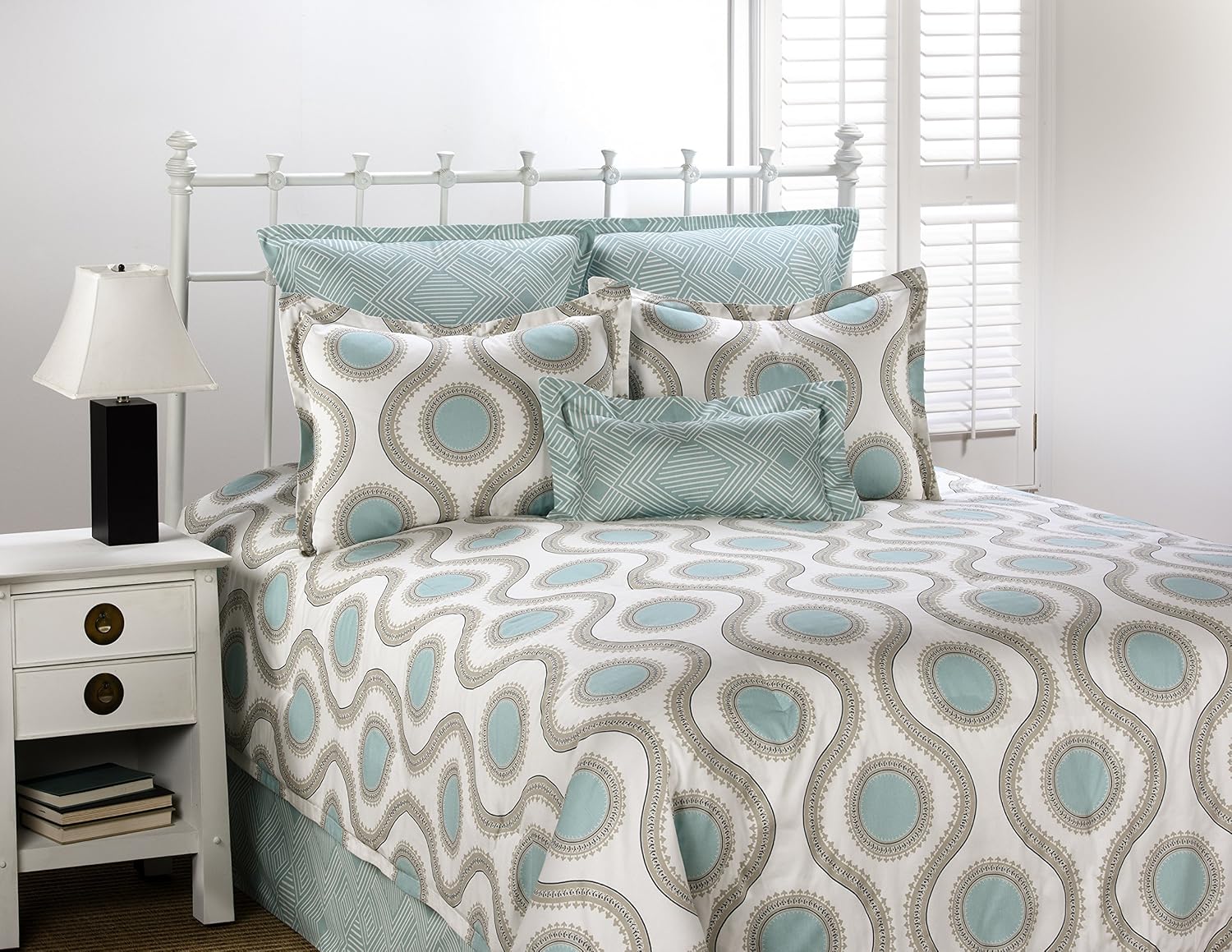 Amazon.com: VICTOR MILL Viola Twin Size Comforter Set : Home & Kitchen