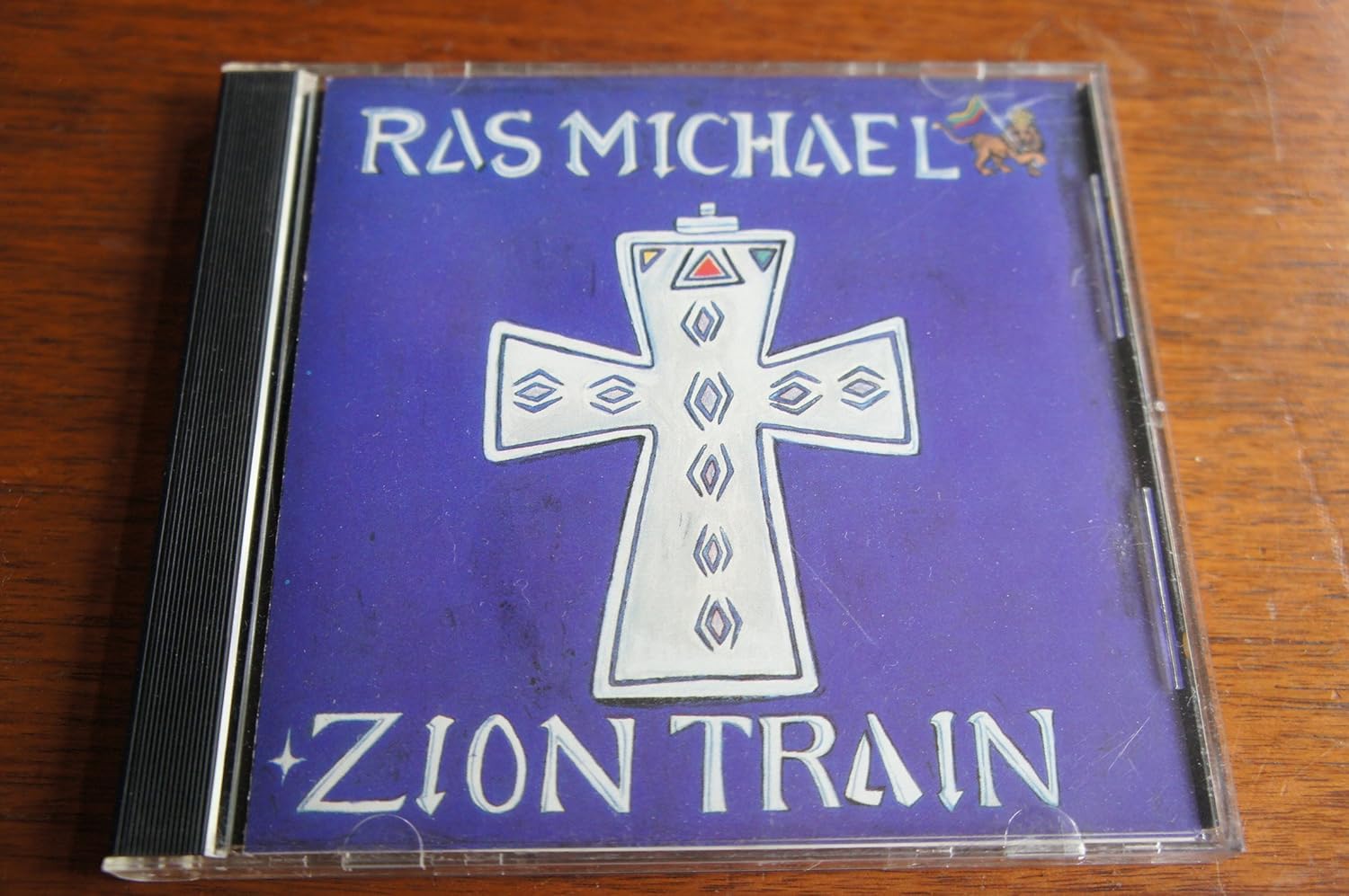 Zion Train: Amazon.com.be: CD et Vinyles