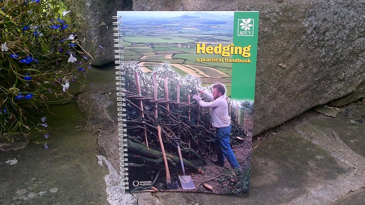 Hedging: A Practical Handbook: Amazon.co.uk: Agate, Elizabeth, Brooks ...