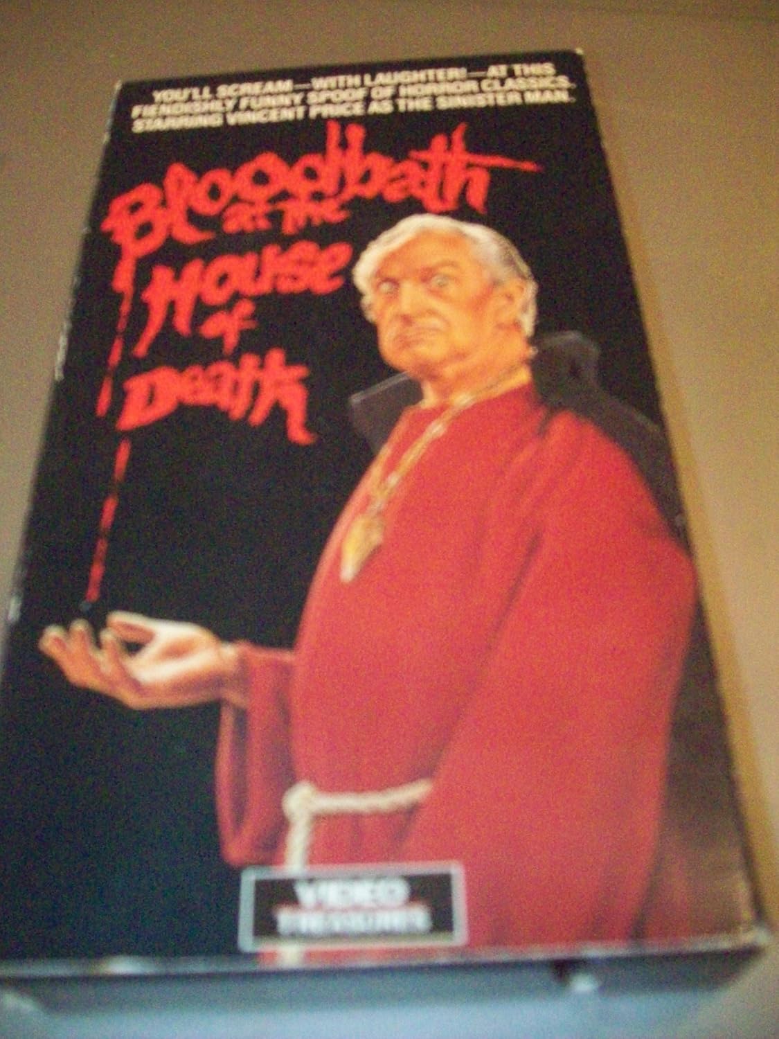 Amazon.com: Blood Bath at the House of Death [VHS] : Vincent Price ...