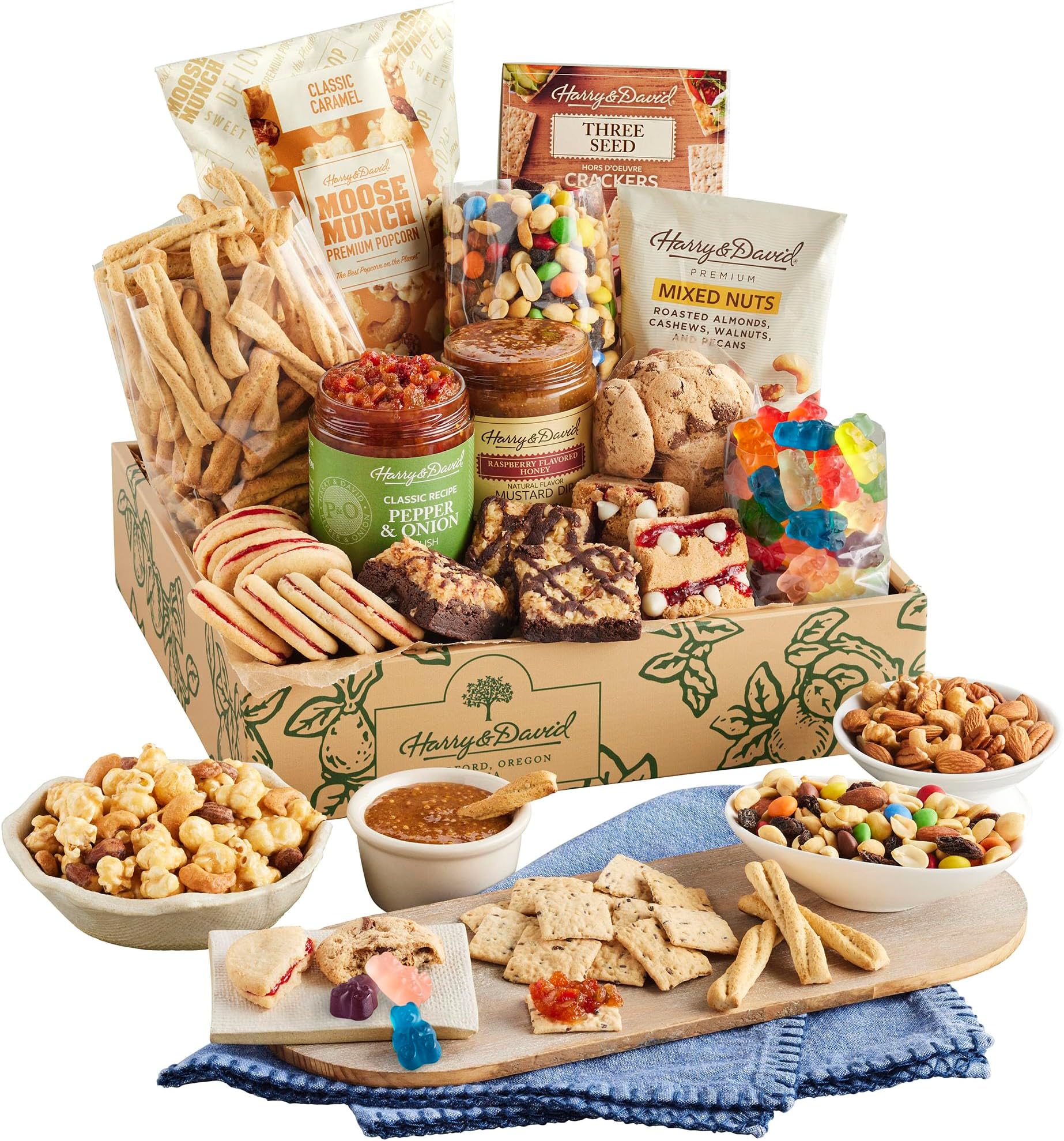 Amazon.com : Harry & David Deluxe Everyday Sharing Gift Basket, Gift ...