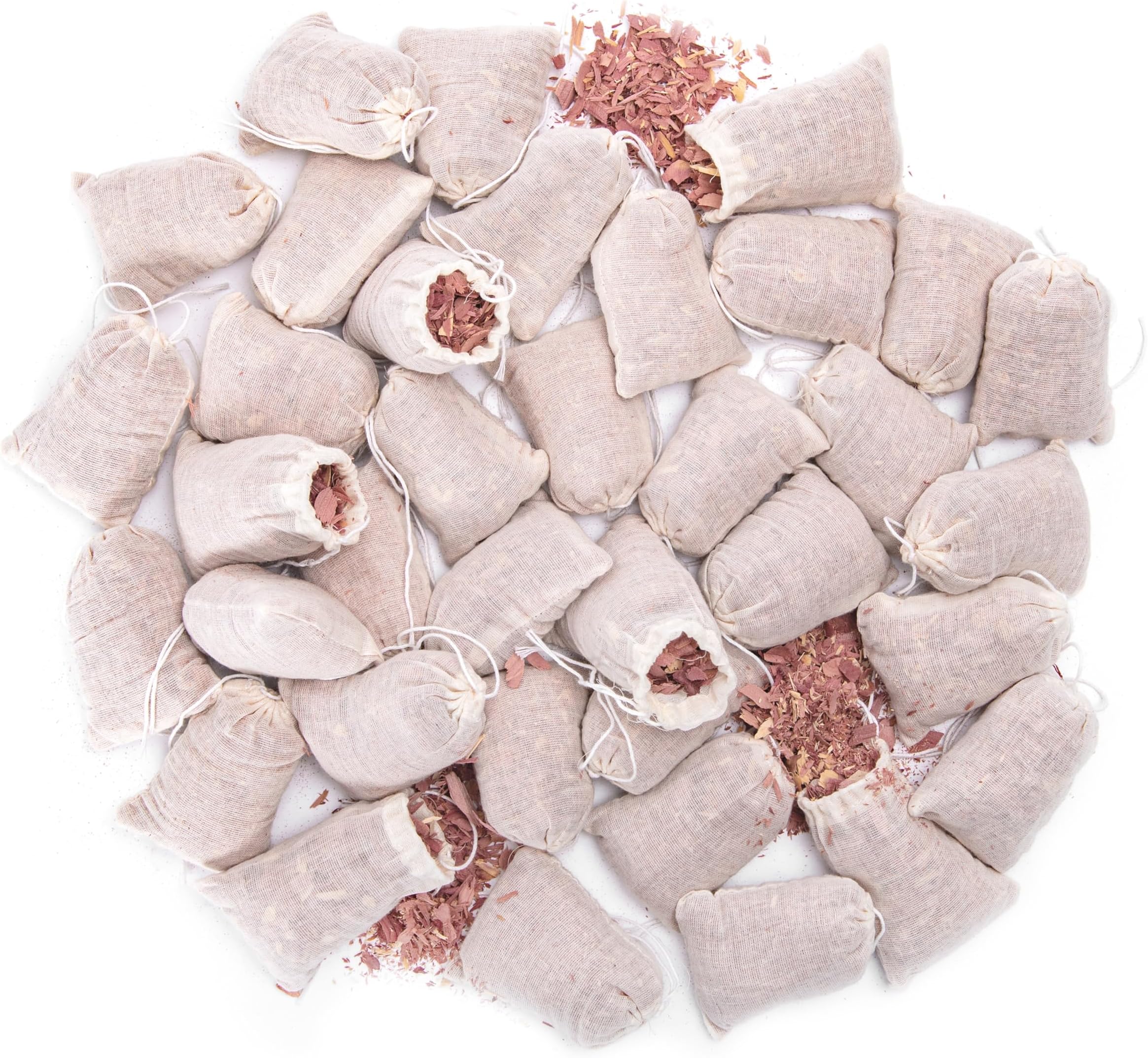 Amazon.com: Suwimut 24 Pack Cedar Sachets Bags, Red Cedar Chips Sachets ...