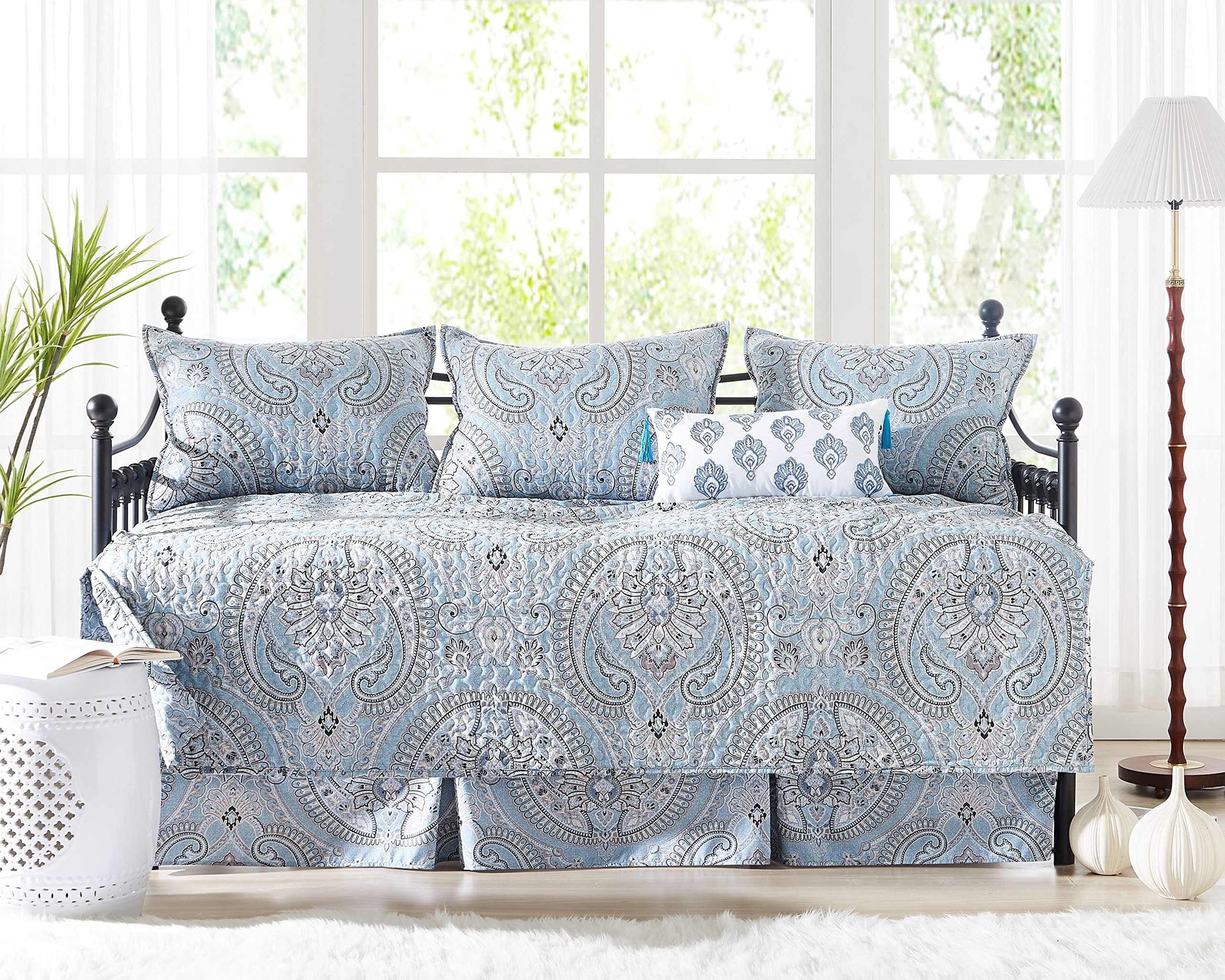 Amazon.com: Better Home Style 5 Piece Daybed Navy Dark Blue Luxury Lush ...