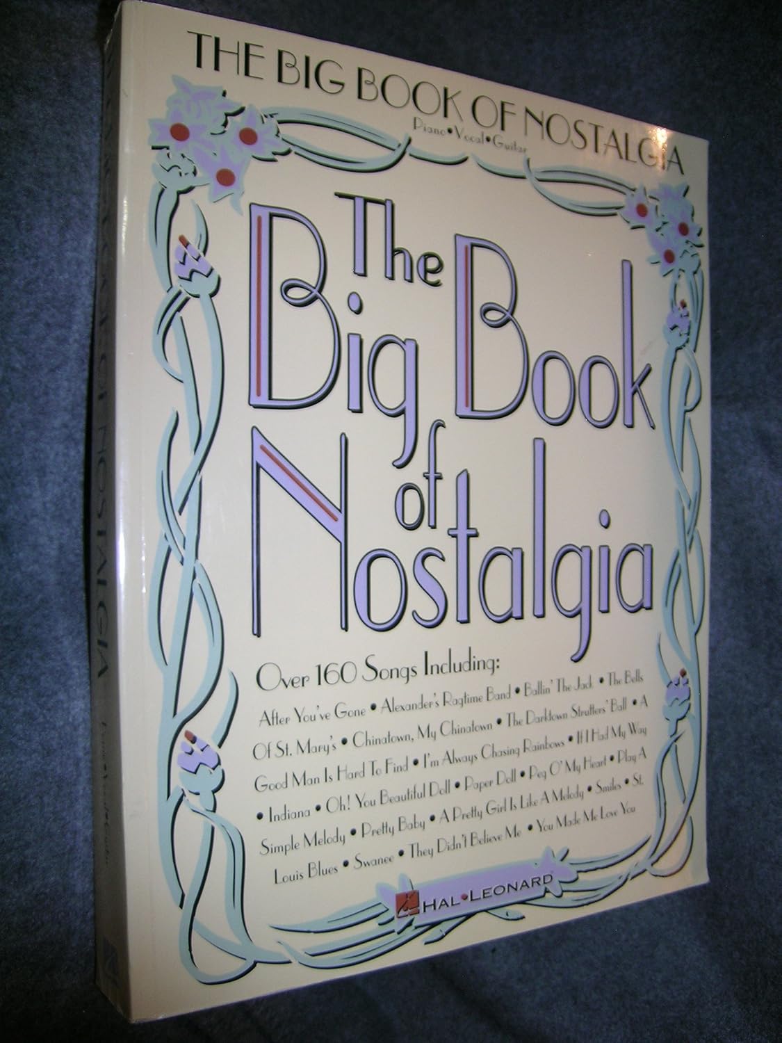 The Big Book of Nostalgia (Big Books of Music Series): Various ...