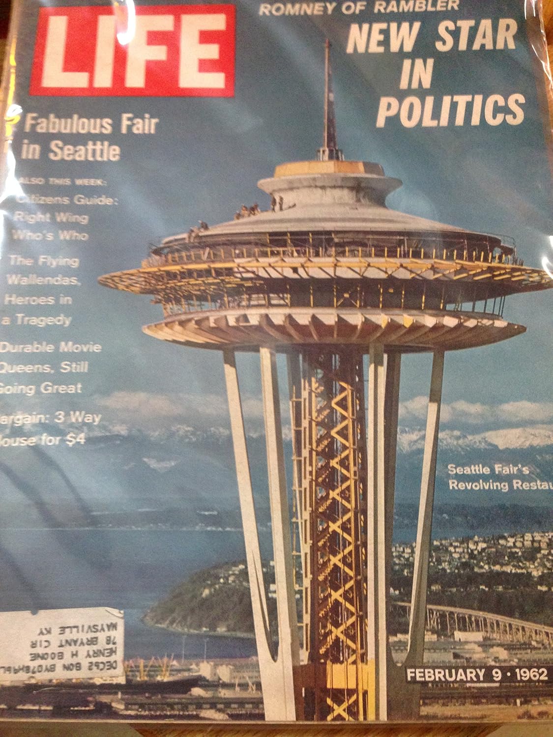 LIFE Magazine - February 9, 1962: Time Inc.: Amazon.com: Books