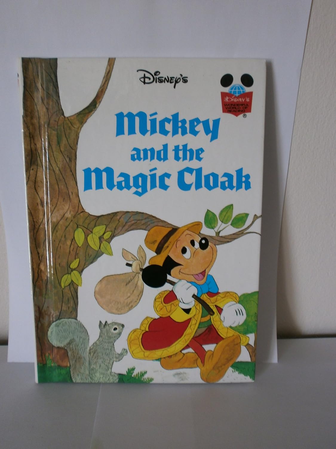 Mickey and the Magic Cloak: Walt Disney Productions: 9780717284368 ...