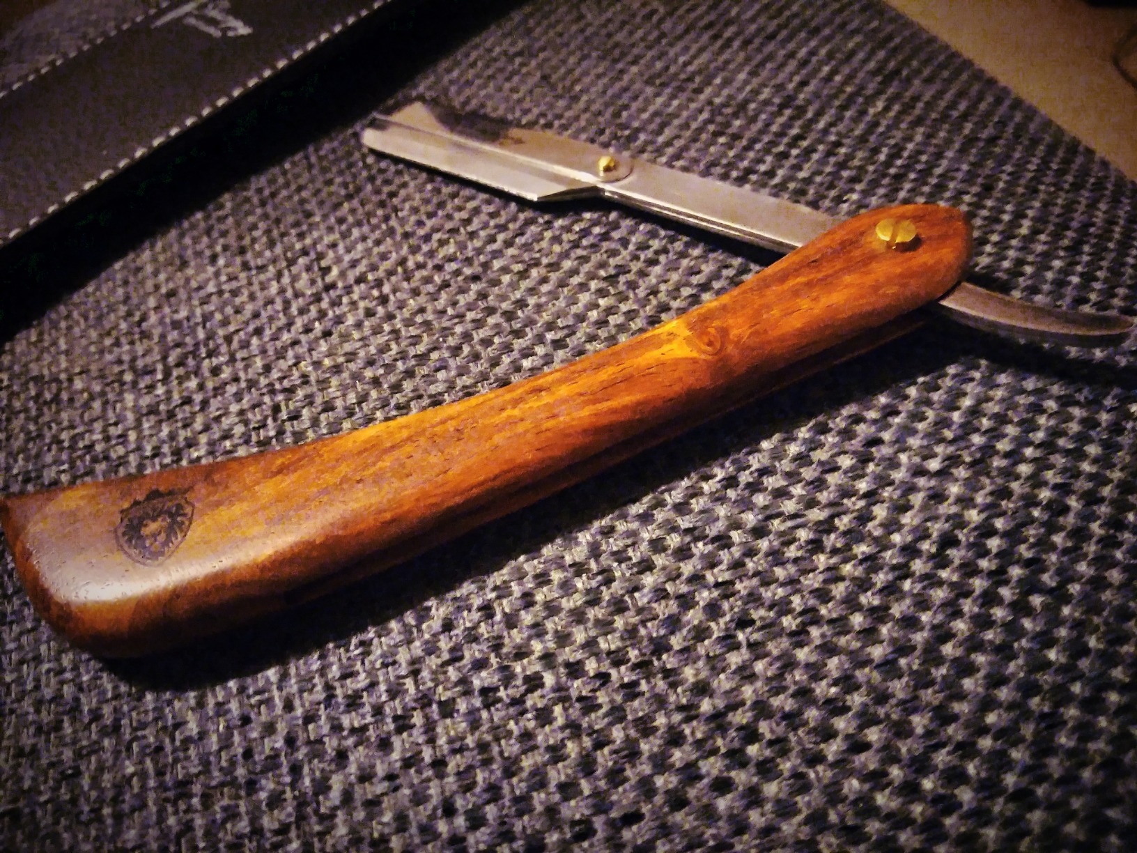 SHARPY Cut Throat Razor Kit - Wood Handle Straight Razor Men ...