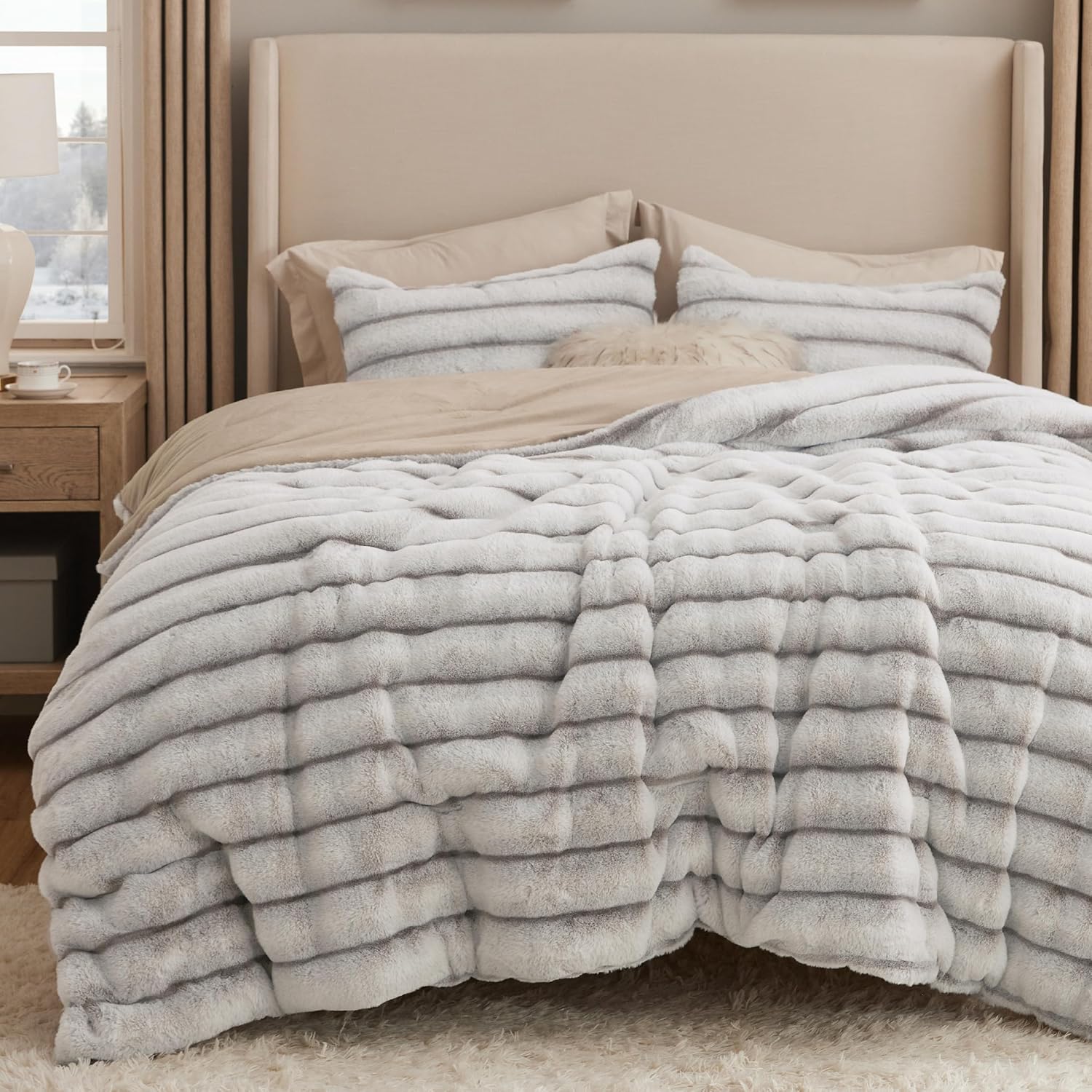 Amazon.com: Bedsure Fluffy Comforter Set Queen - Faux Fur Comforter ...