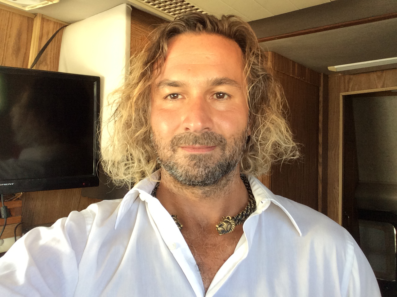 Amazon.com: Anthony Gillis: books, biography, latest update