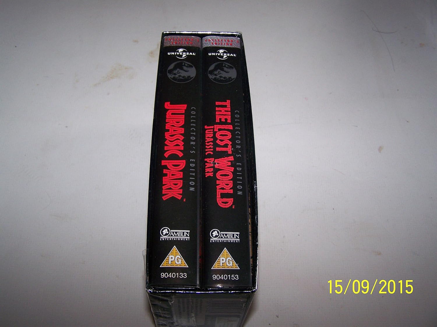 Amazon.com: Jurassic Park [VHS] : Sam Neill, Laura Dern, Jeff Goldblum ...