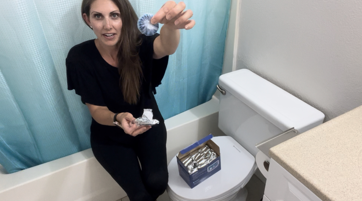 Watch Toilet Bowl Cleaner Tablet DEMO! How to use how it works! on ...