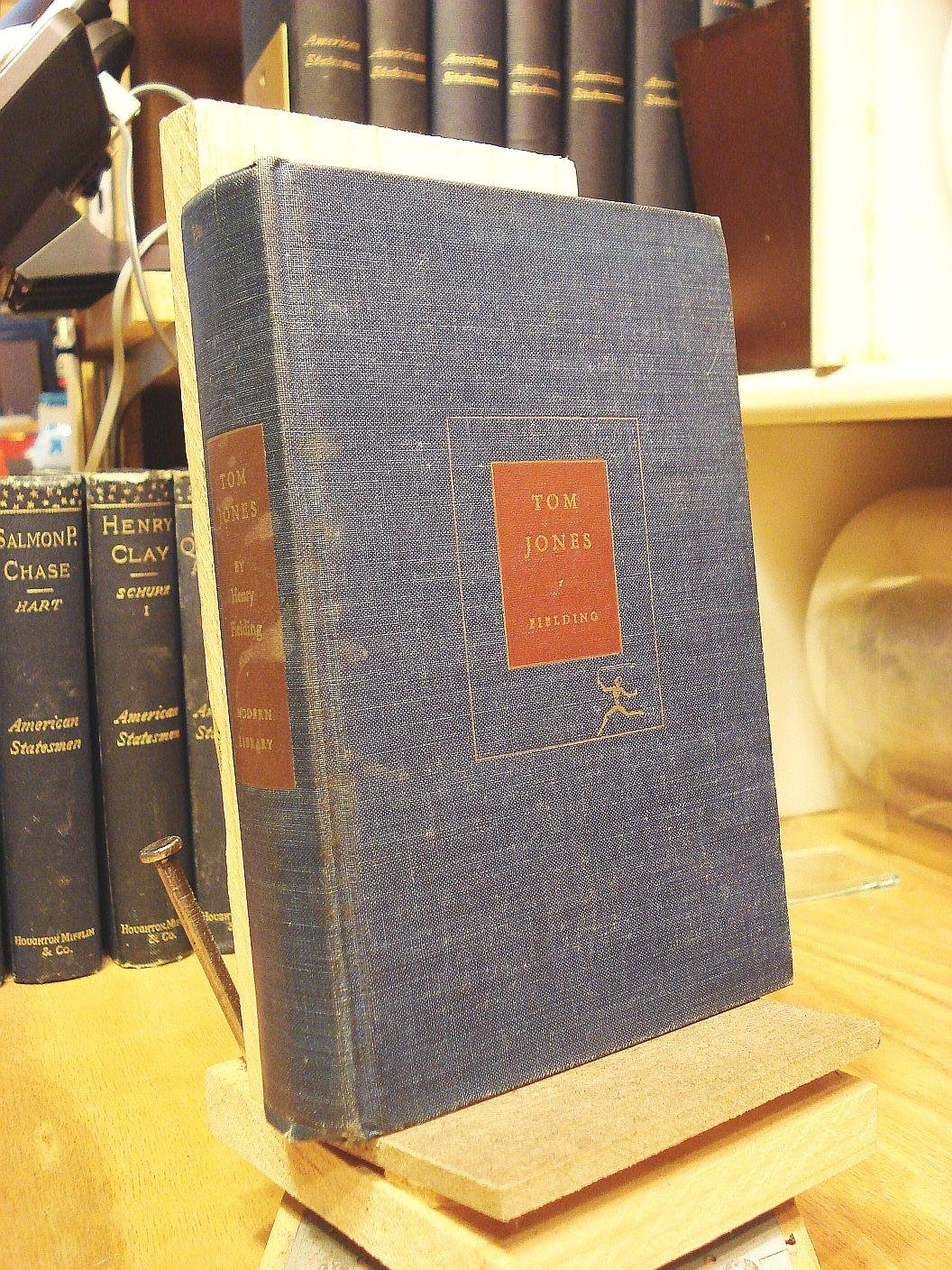 Tom Jones (Modern Library): Fielding, Henry: 9780679602873: Amazon.com ...