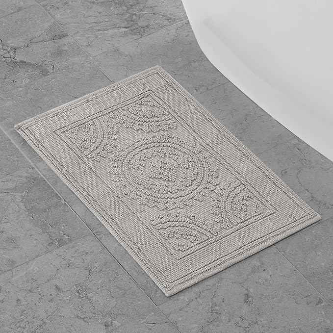 Amazon.com: Jean Pierre New York Cotton StoneWash Medallion 17x24 in ...