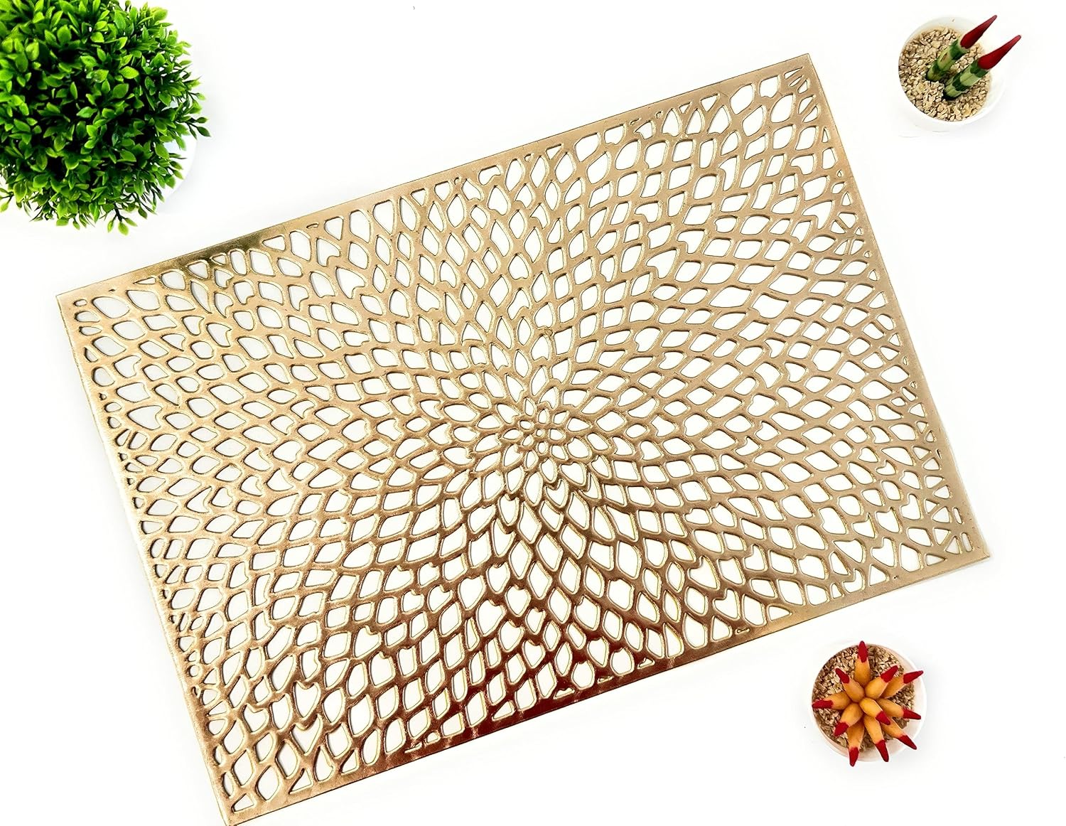Amazon.com: Gold Placemats Set of 6, Metallic Vinyl Rectangle Home ...