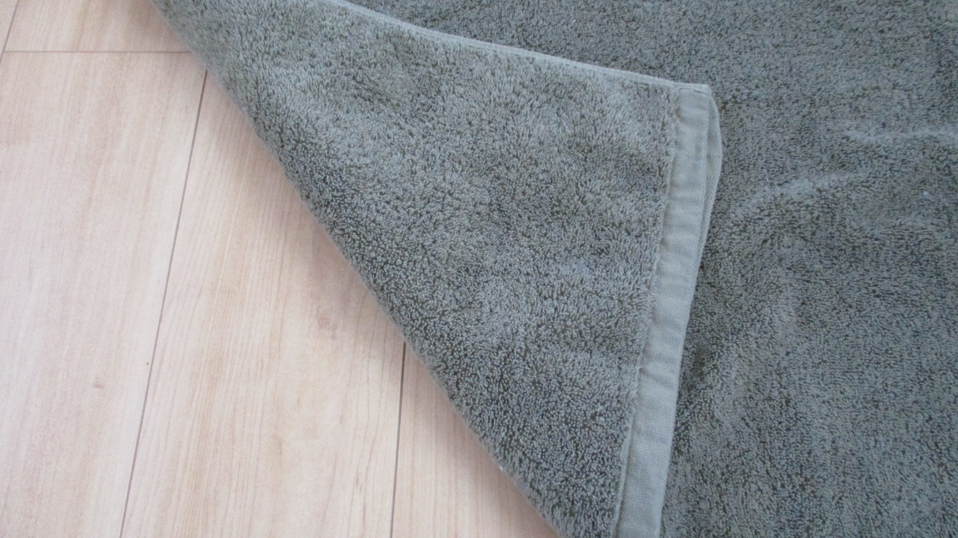 Amazon｜【Amazon限定ブランド】OSTD plus バスタオル×2 mocomoco カーキ タオルセット｜バスタオル - ホーム＆キッチン オンライン通販