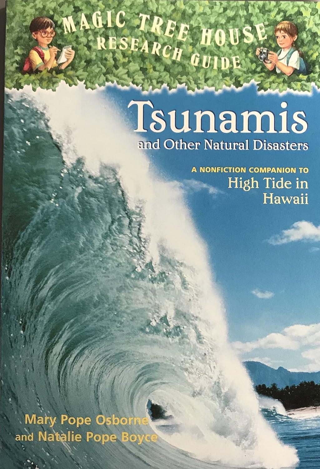 Tsunamis and Other Natural Disasters (Magic Tree House Research Guide ...