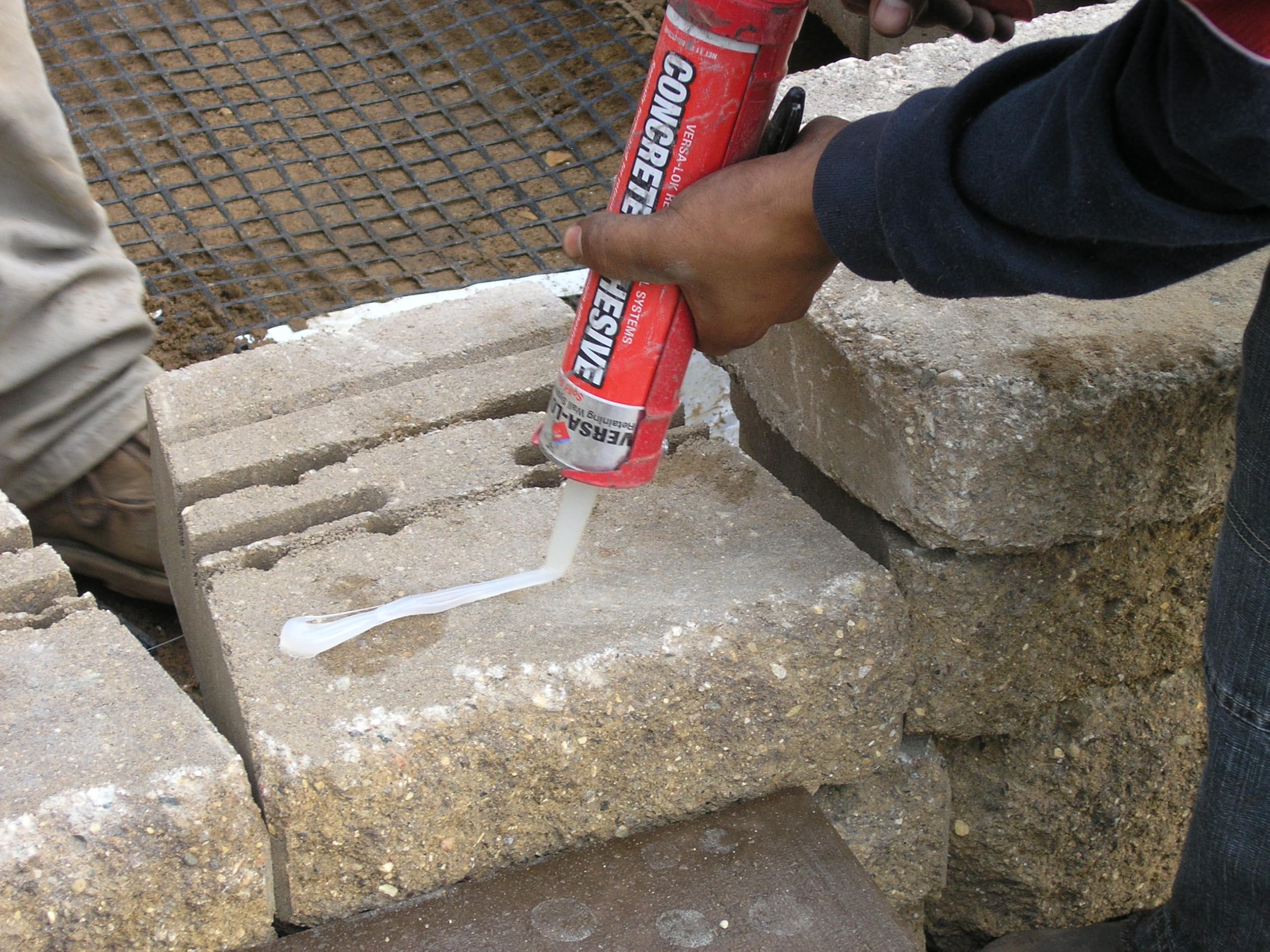 Retaining Wall Cap Glue How To Cut Stone Caps For A Curved Retaining