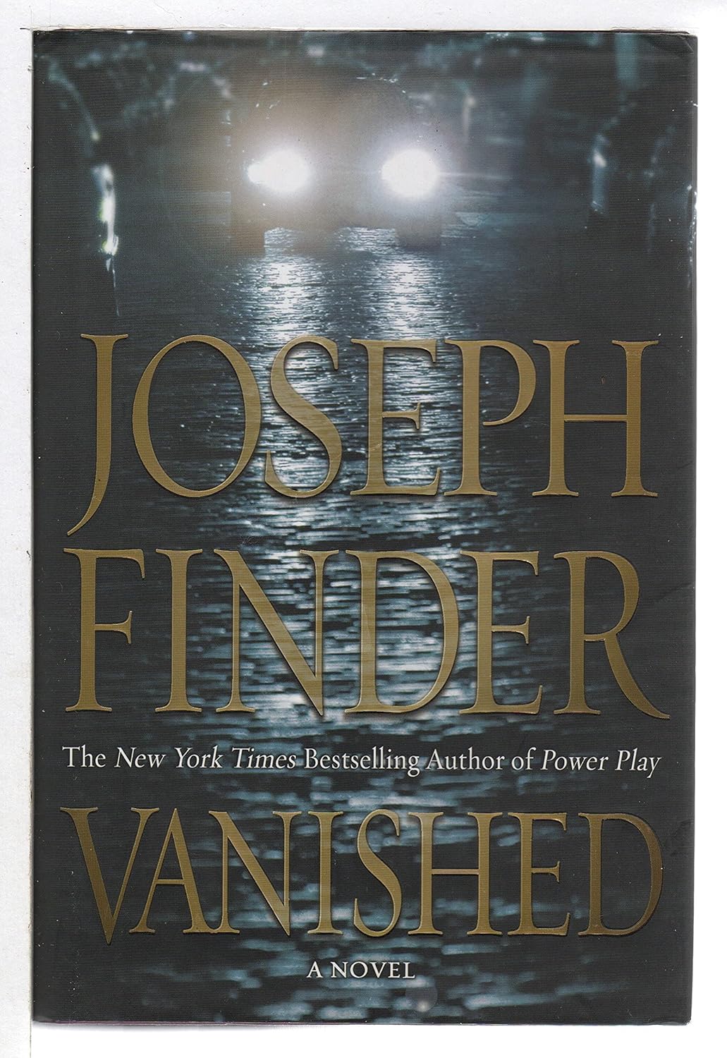 Amazon.com: Vanished (Nick Heller): 9780312379087: Finder, Joseph: Books