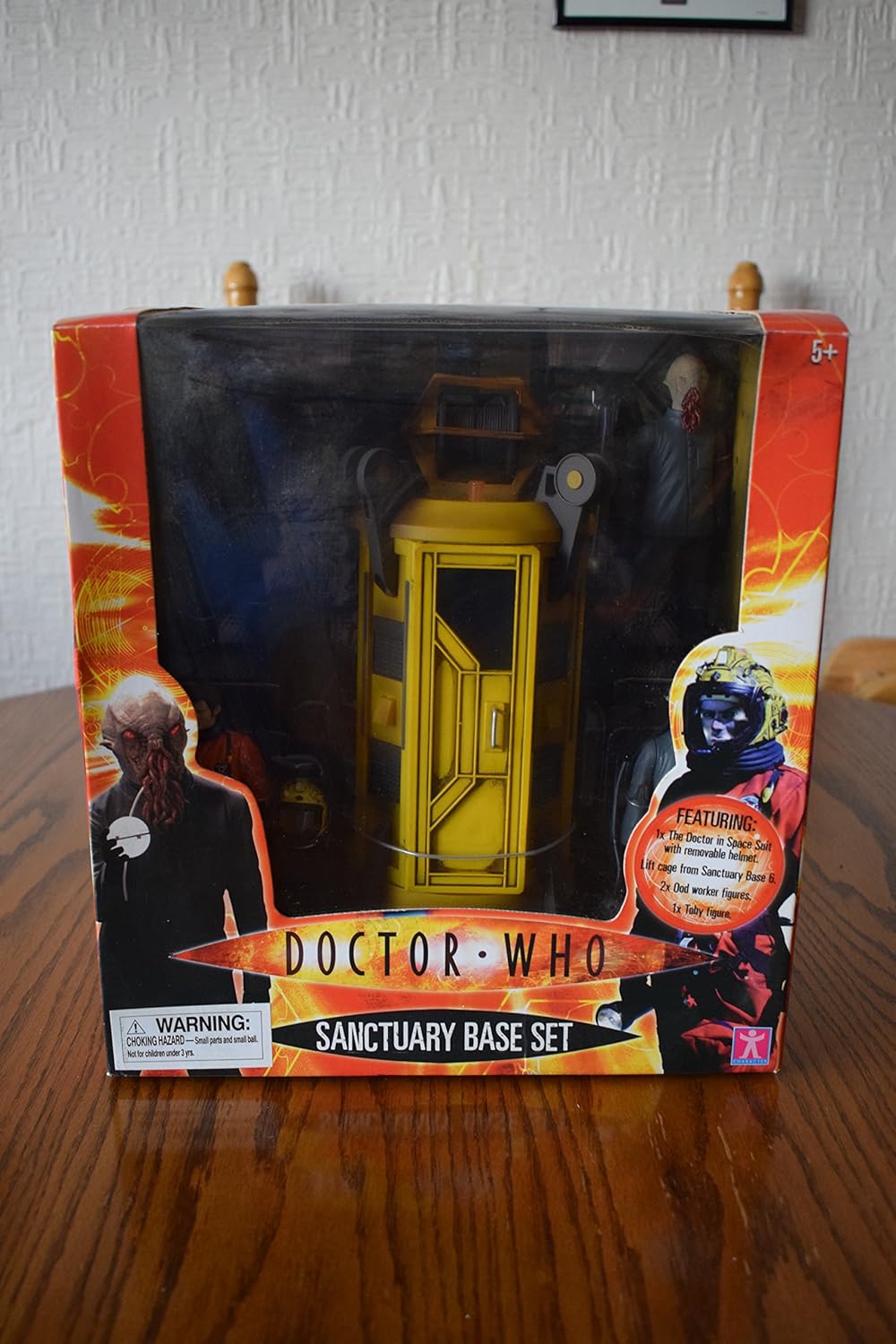 Doctor Who Sanctuary Base Set : Amazon.co.uk: Toys & Games